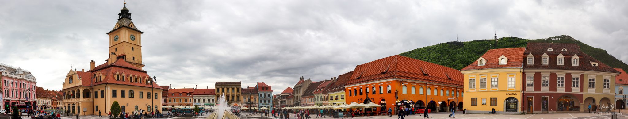 Piata Sfatului - Travel Talk Tours